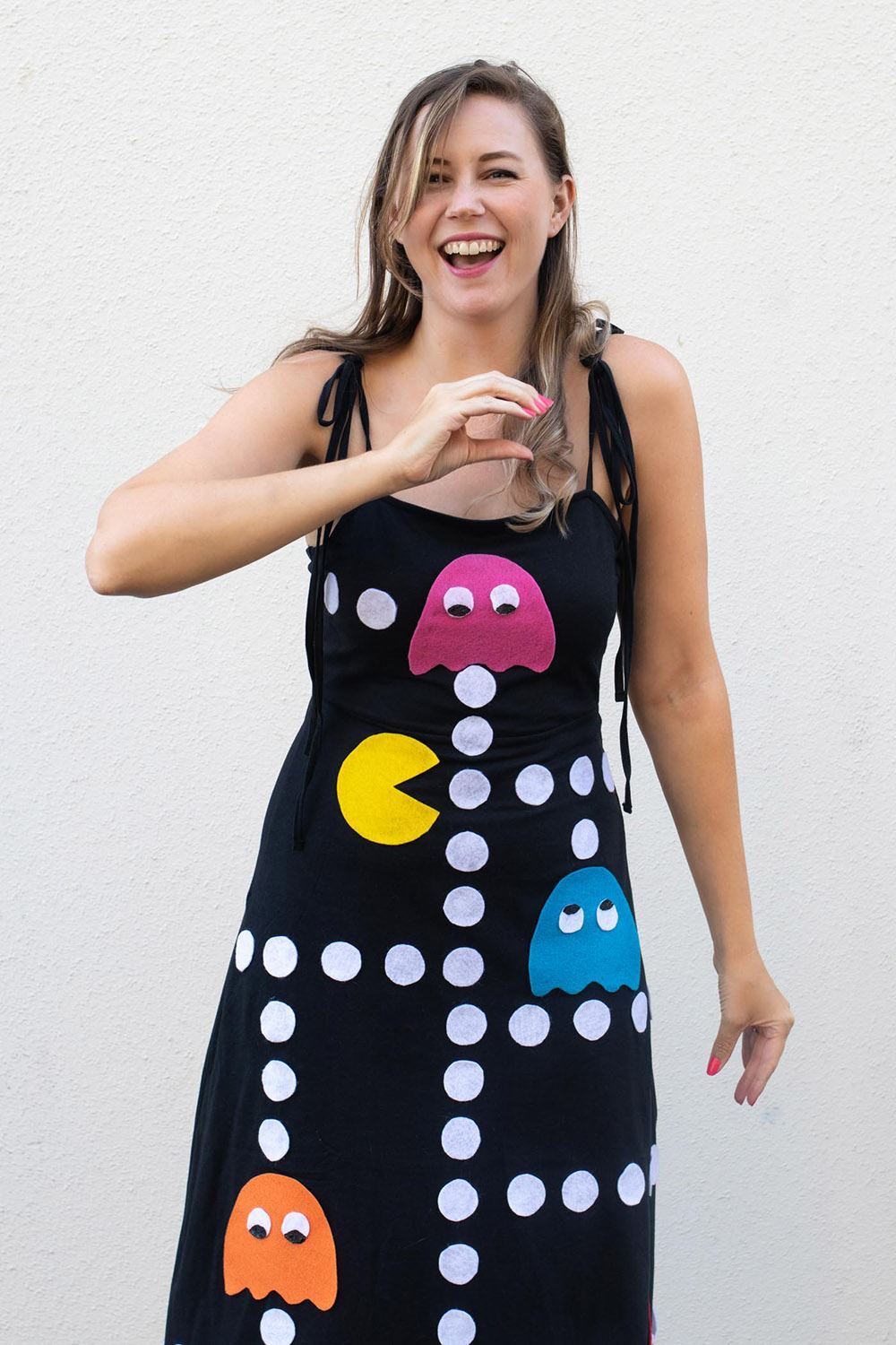 No-Sew PAC-MAN Inspired Costume – Aleene's