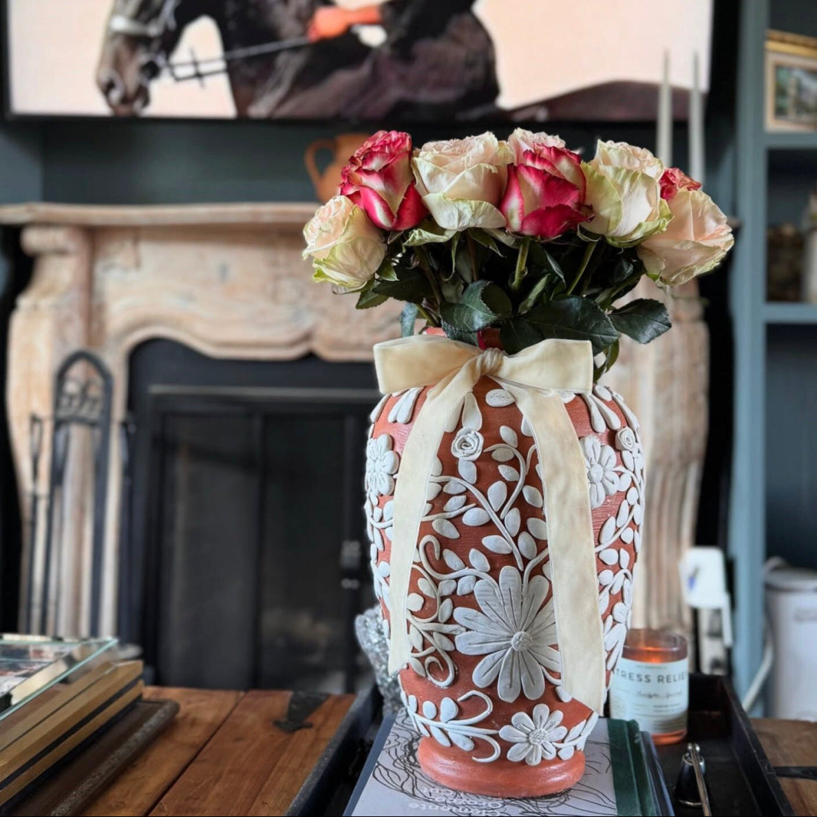 DIY Barro Clay Vase with Clear Gel Tacky Glue – Aleene's